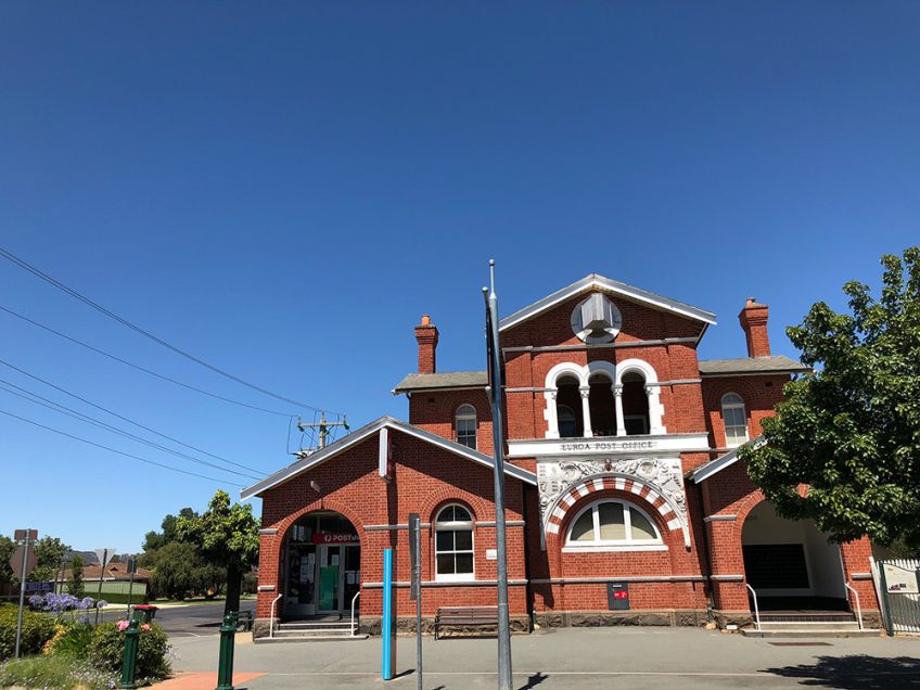 Euroa Heritage: Stay at Jolly Swagman ☎️ 03 5795 3388